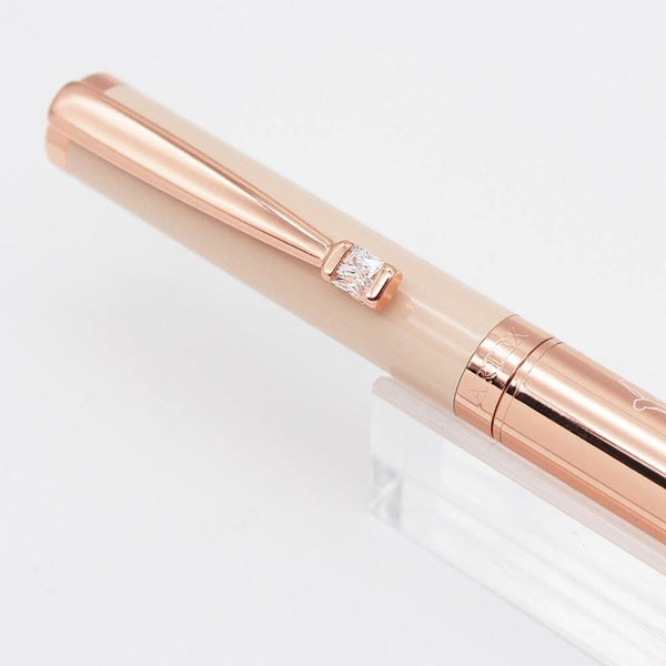 ARTEX x National Palace Museum Peace and Wealth Rollerball Pen Gift Set ...